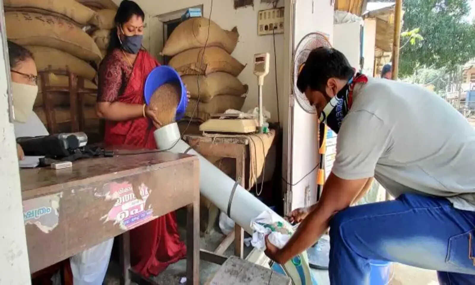 Explained: Delhi’s Doorstep Ration Scheme & How the Current PDS Works